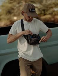 Eskape Sling Pack – Outdoor Ventures